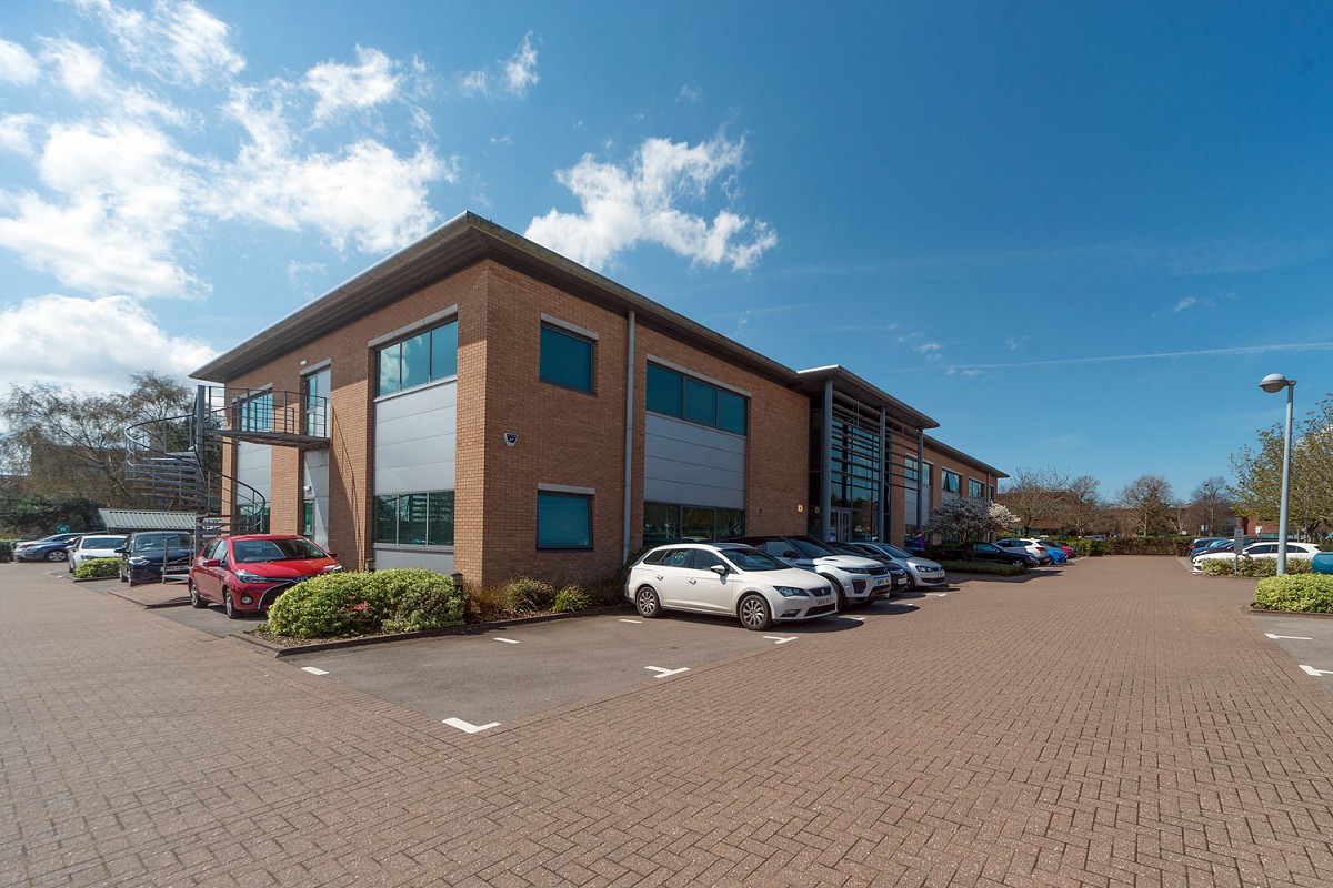 Portfolio: 2520 Aztec West, Bristol - Robert Hitchins